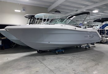 New Robalo's For Sale In NC - Anglers Marine - 910-755-7900